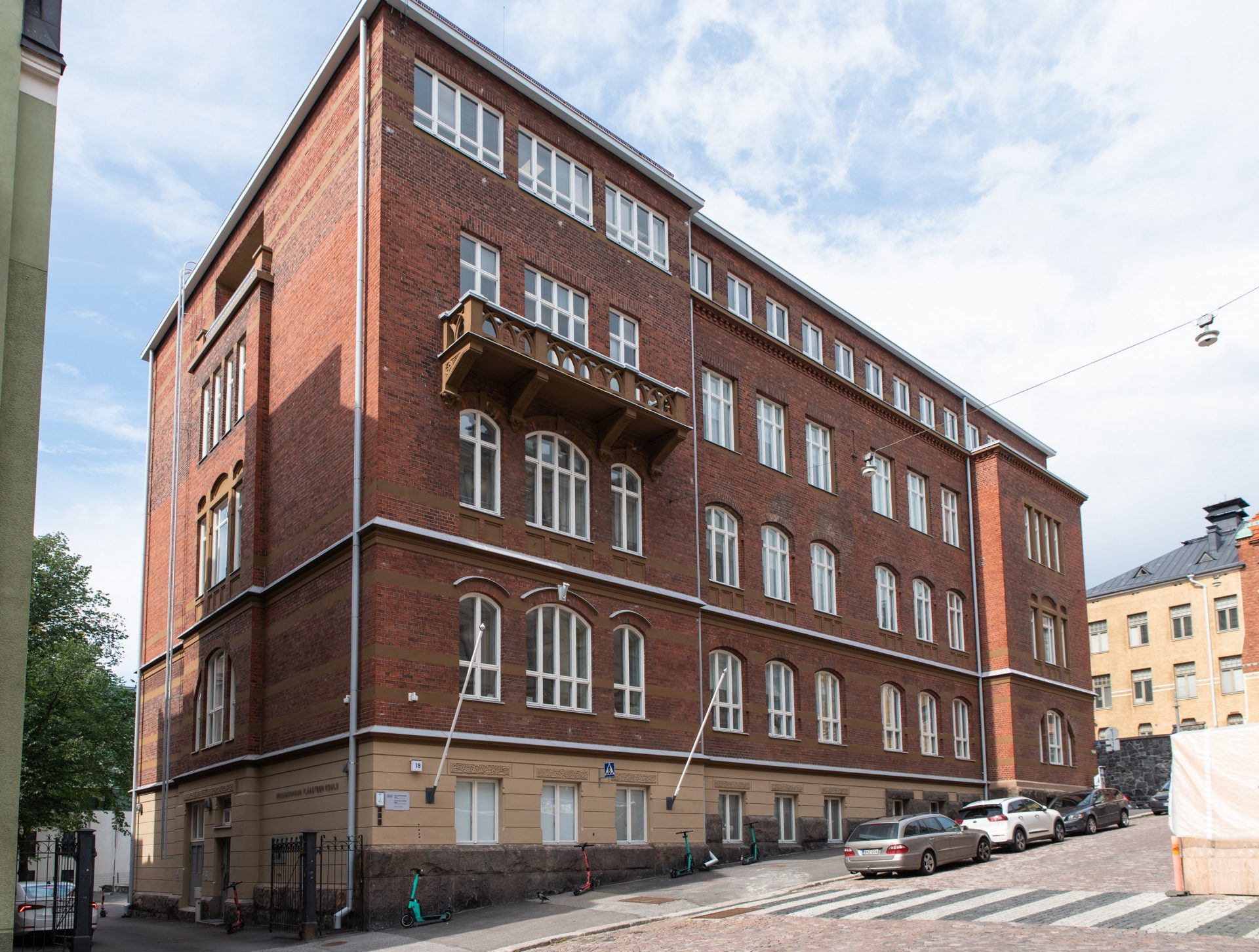 Pylon päivitti Kruununhaan yläasteen koulun uudelle vuosituhannelle - Pylon